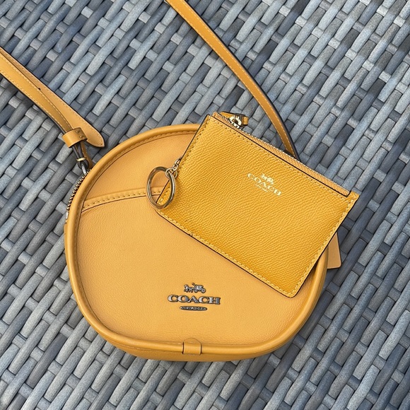 Coach | Bags | Coach Yellow Leather Cross Body Bag With Mini Id Case ...